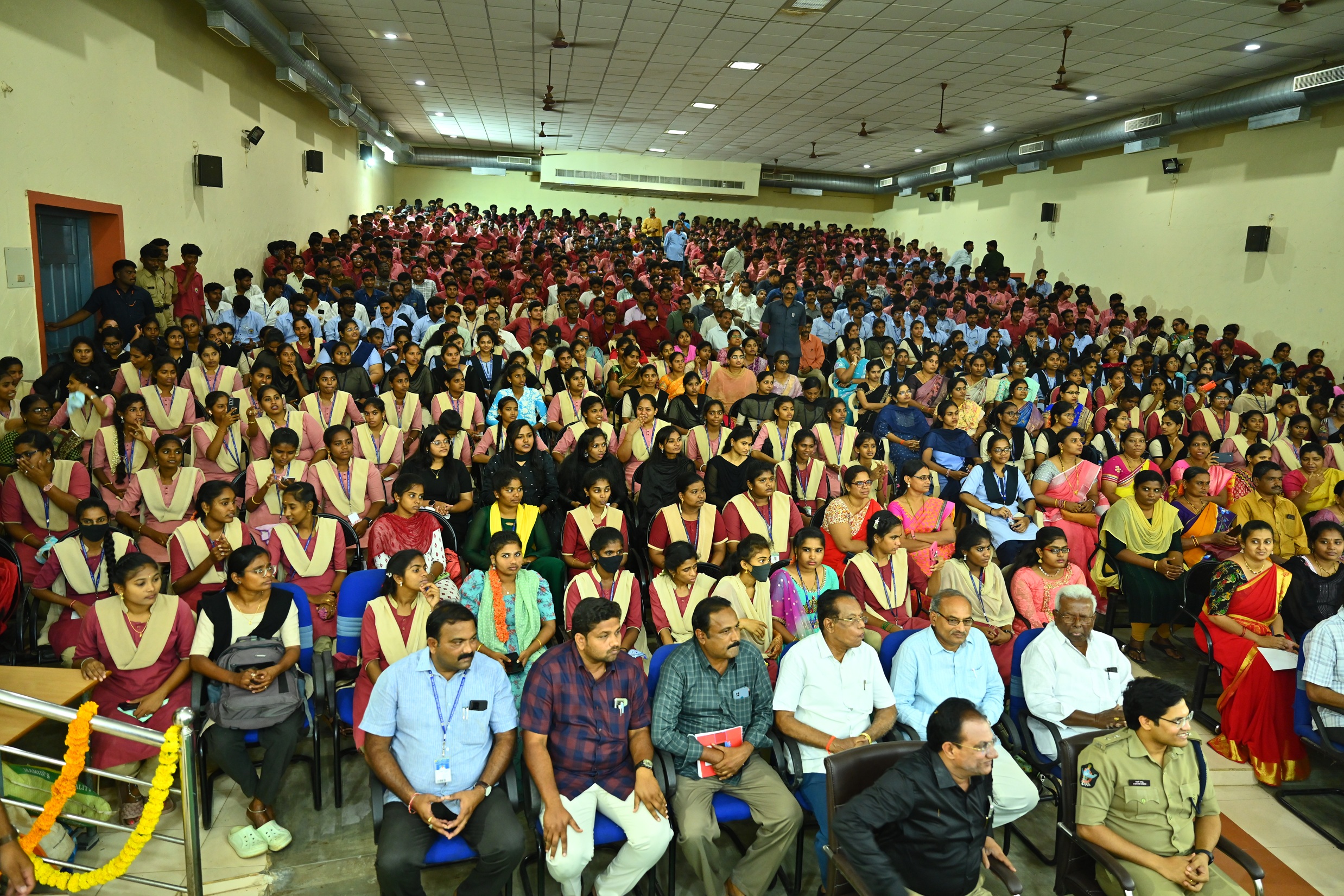 SIR C.R.Reddy College (Autonomous)